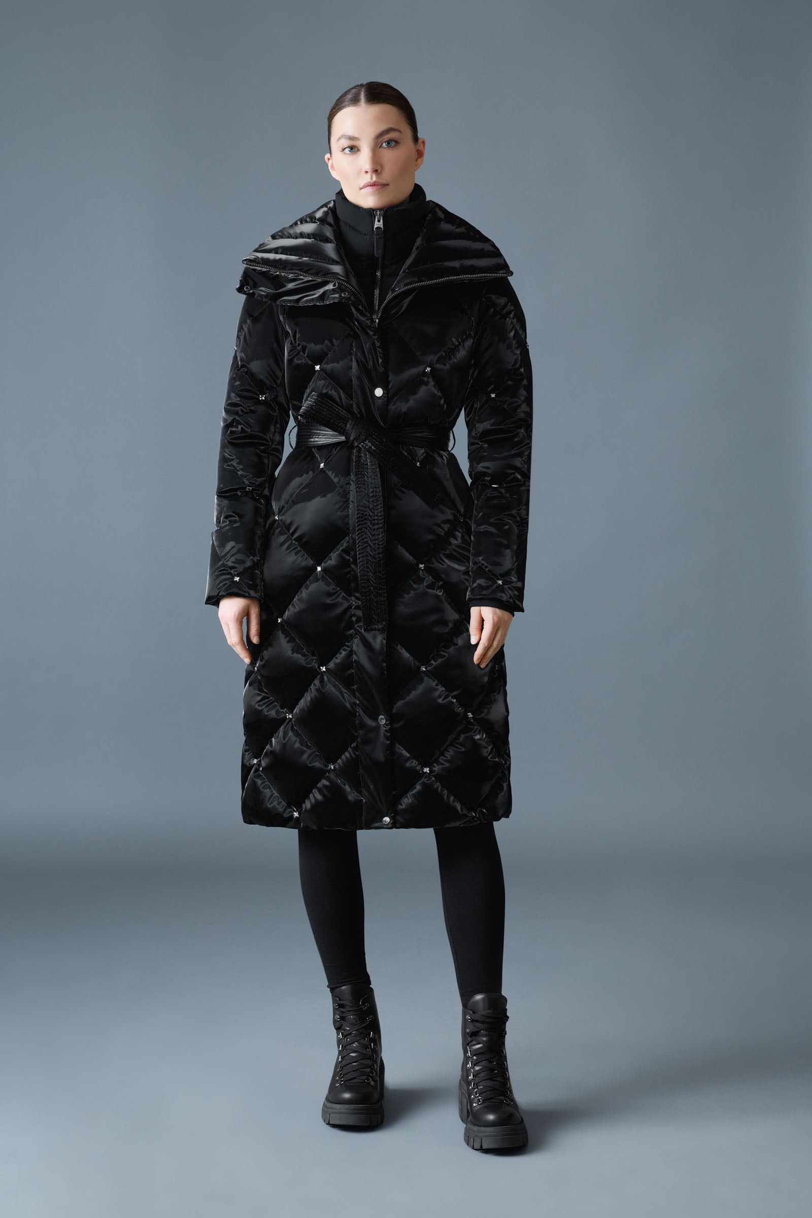 IZUMI-GLO 2-in-1 Quilted Down Coat - removable Bib for Women | Mackage® CA