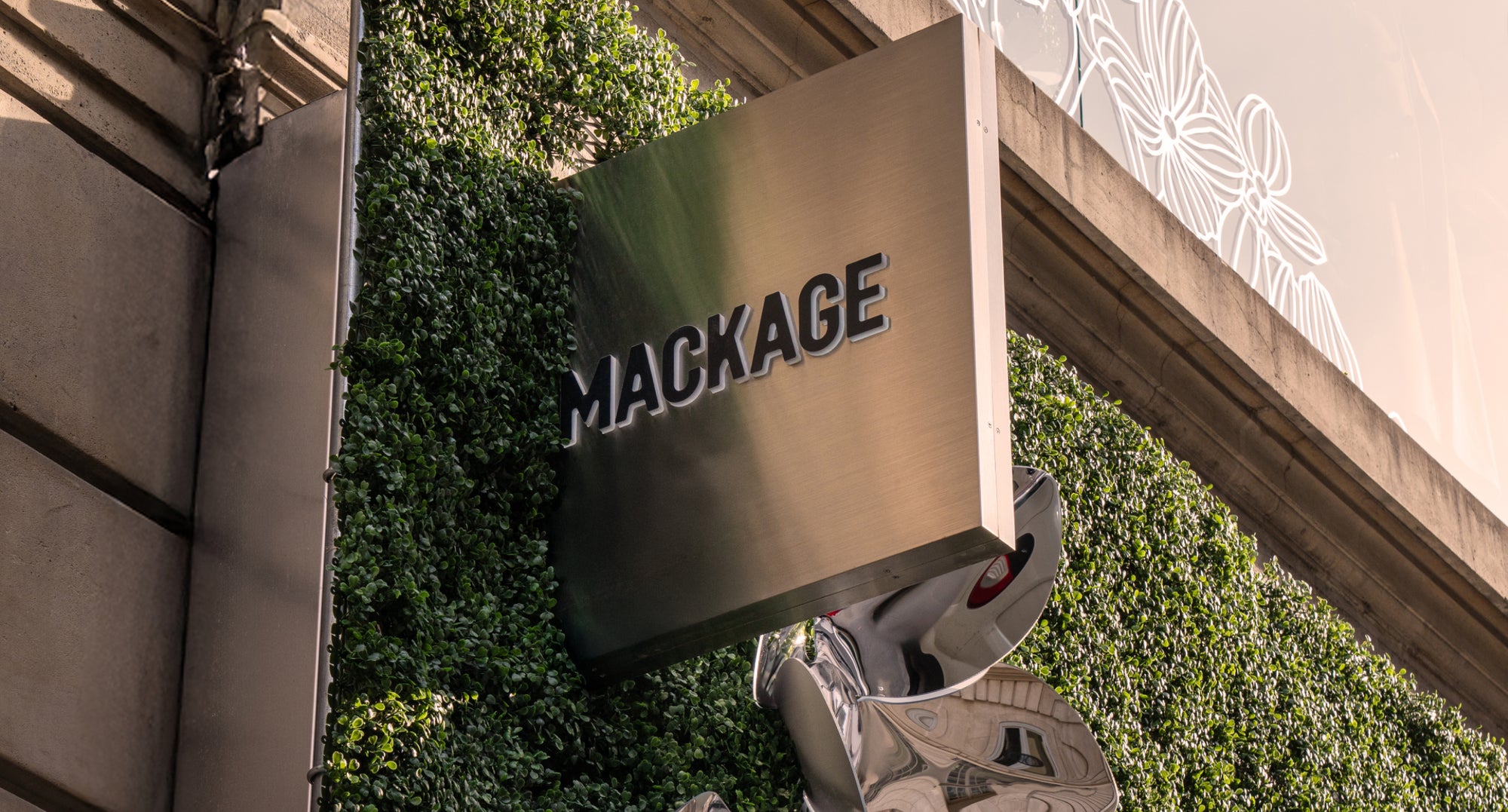 Store locator | Mackage CA